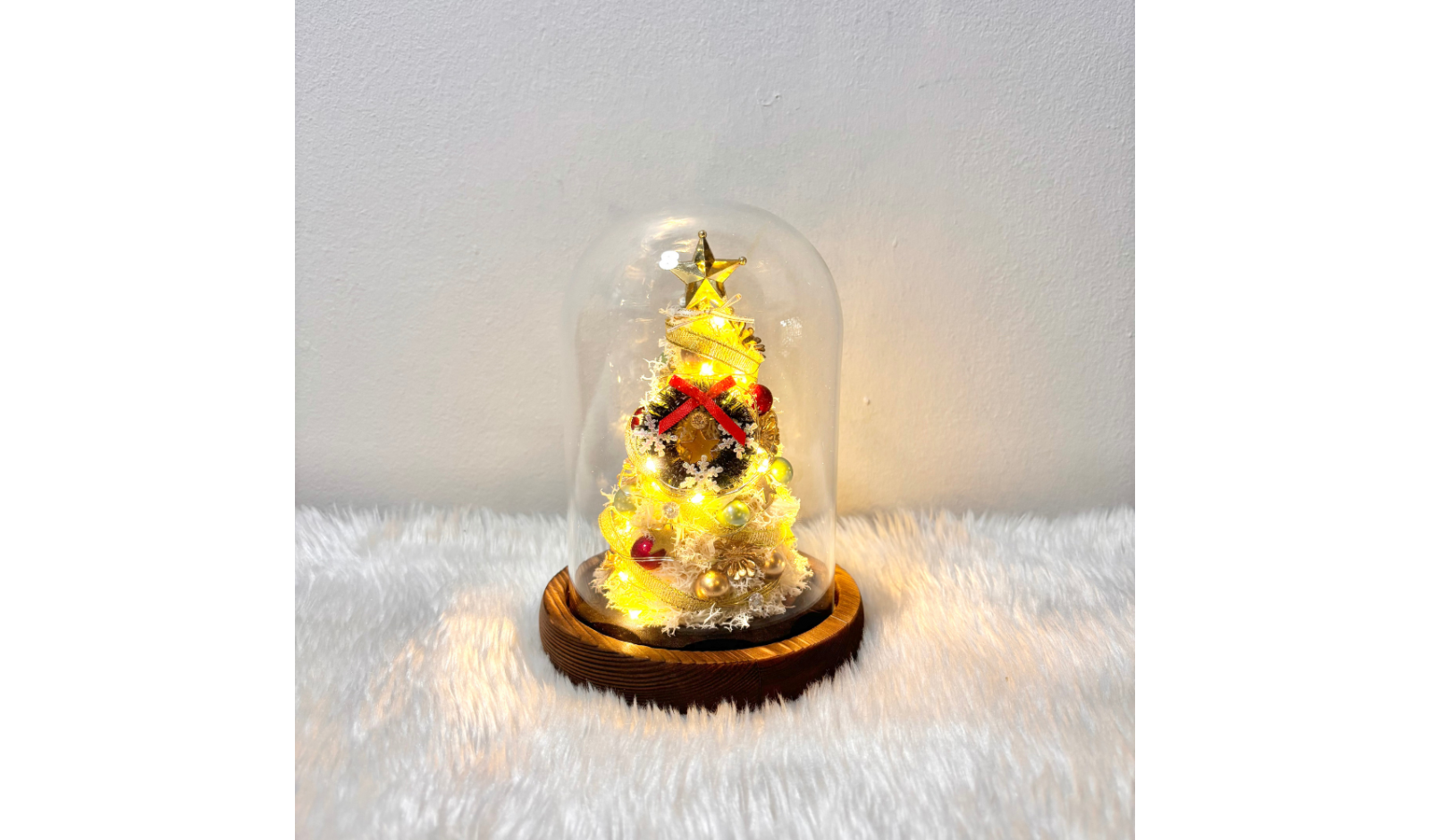 Winter White Christmas Dome | Elegant Preserved Floral Xmas Gift